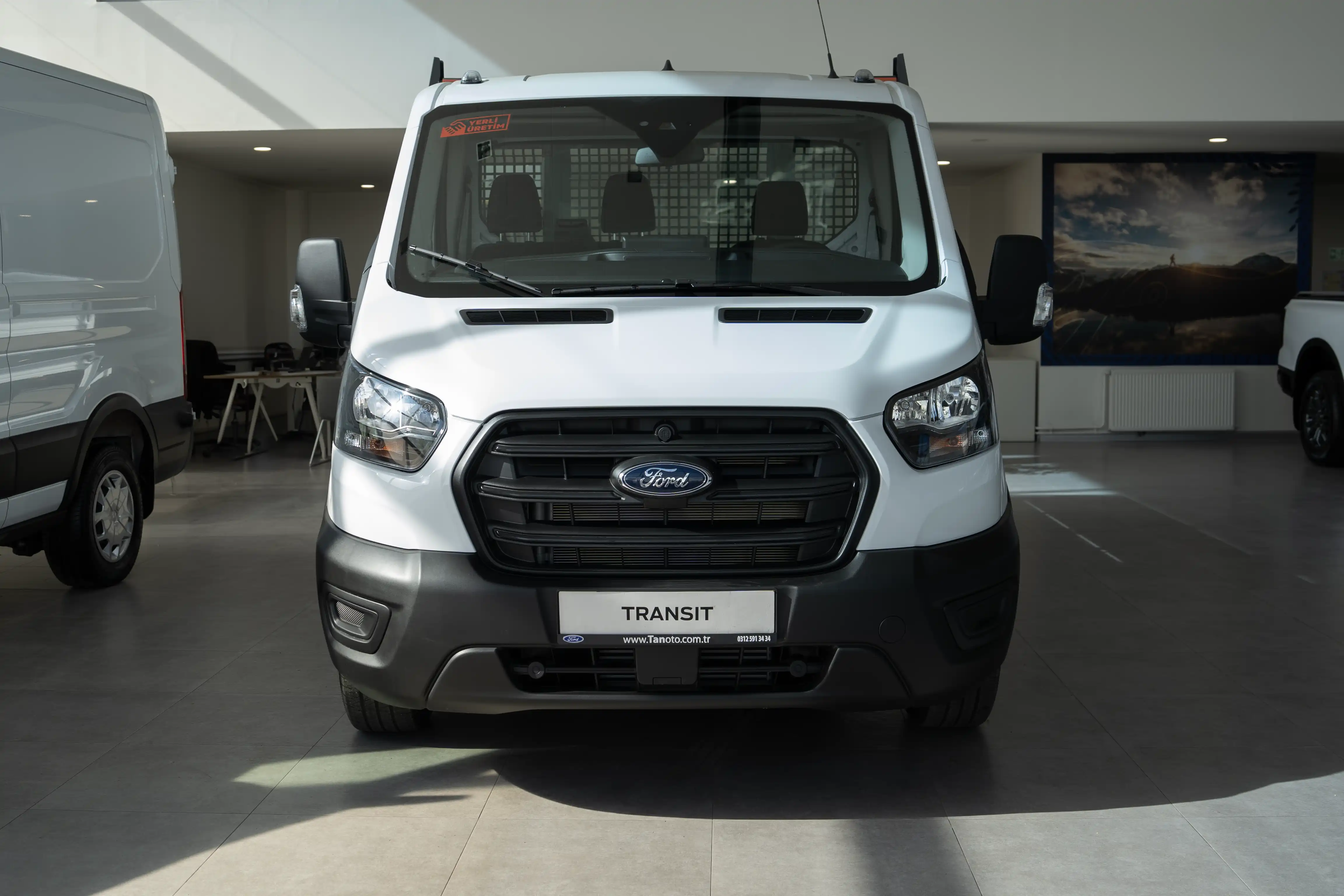 Ford Transit Kamyonet Sıfır Fiyatı ve Teknik Özellikleri